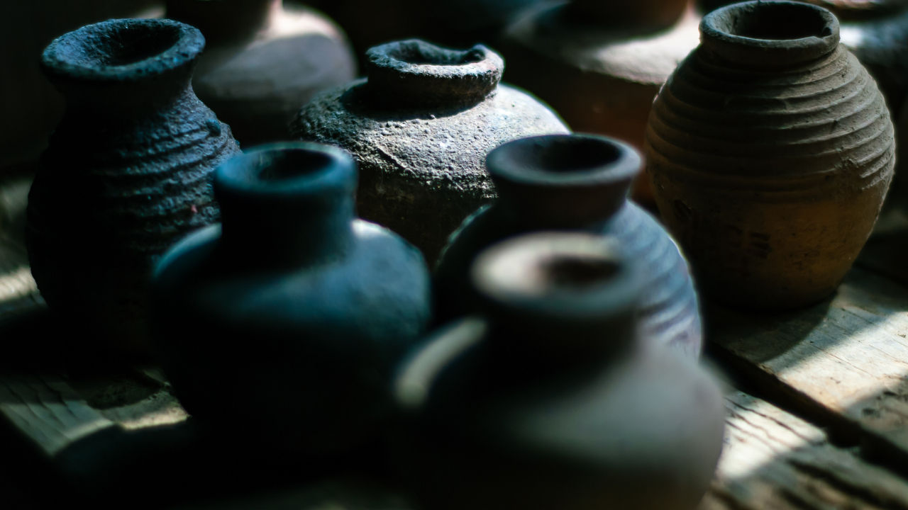 Unlikely Vessels - Walk Thru The Bible